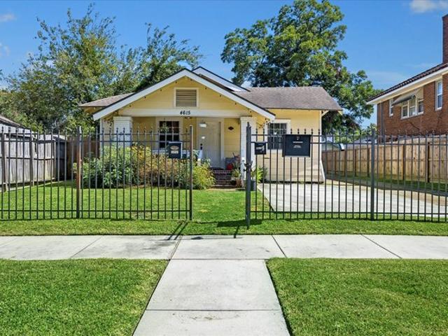 4615 Woodside St, Houston, TX 77023