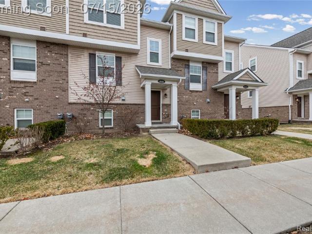 4616 Bradley Circle