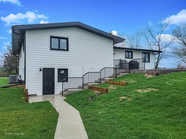 4616 W Offner Road
