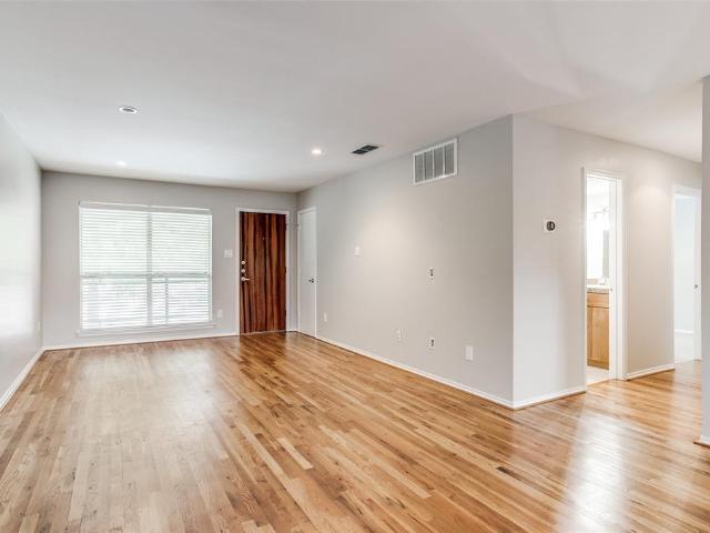 4616 W Lovers Ln, Dallas, TX 75209 | MLS #21249
