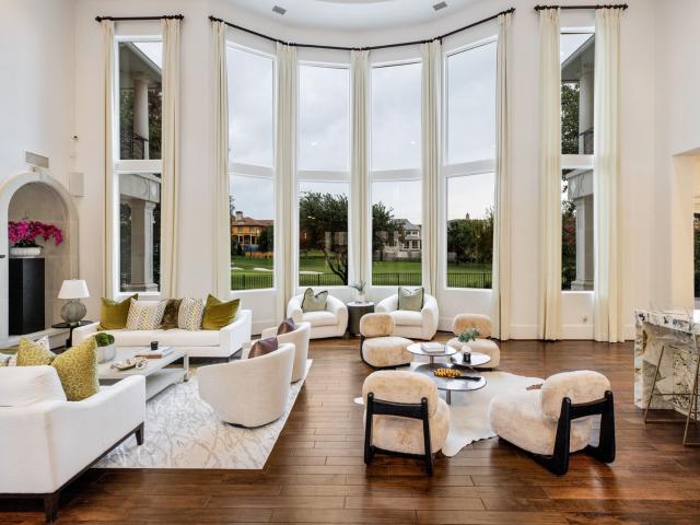 4616 Windsor Ridge Drive, Irving, US, TX