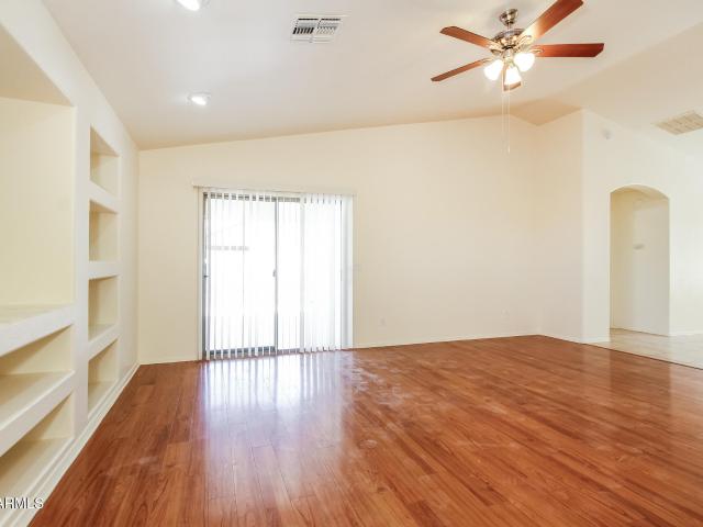 46176 w starlight drive