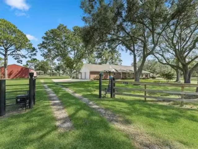 4617 CURRY RD, MANVEL, TX 77578 Single Family Residence For Sa.