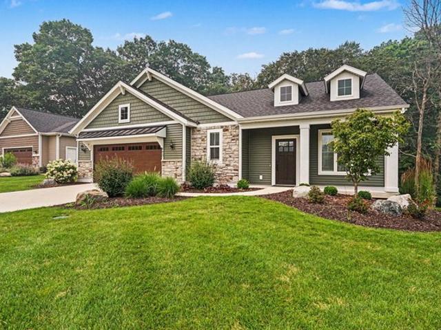 4617 Cottage Creek Ln, Holland, MI 49423