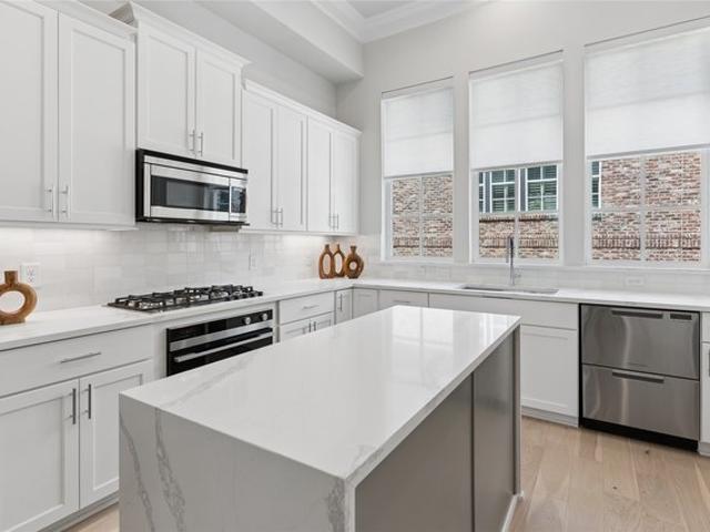 4617 Greenborough Ln, Dallas, TX 75219