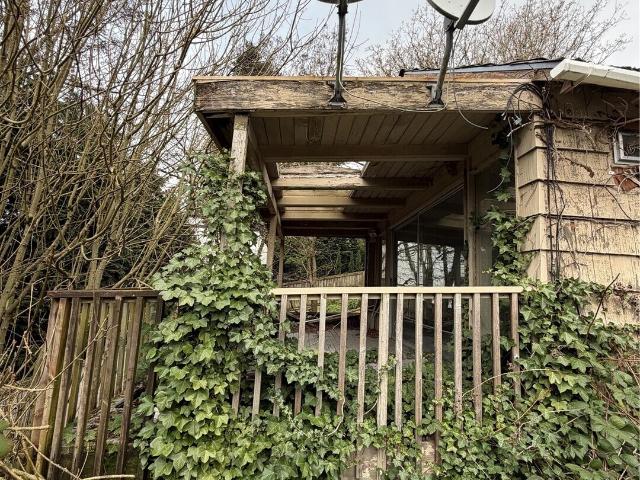 4617 Lake Washington Blvd NE, Kirkland, WA 98033 | MLS #2498 | Compass
