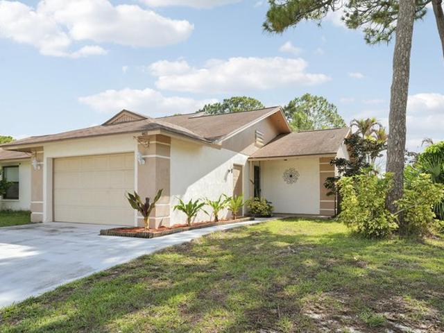 4617 SE Geneva Dr, Stuart, FL 34997