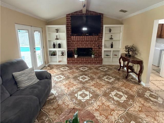 4617 Weiskopf Circle