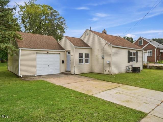 4618 Douglas Rd, Toledo, OH 43613