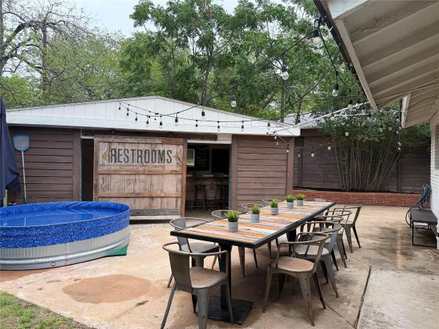 4618 Englewood Dr