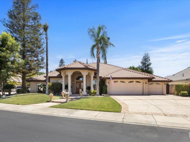 4618 Islands Drive