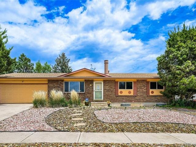 4618 Ridgeglen Rd, Colorado Springs, CO 80918