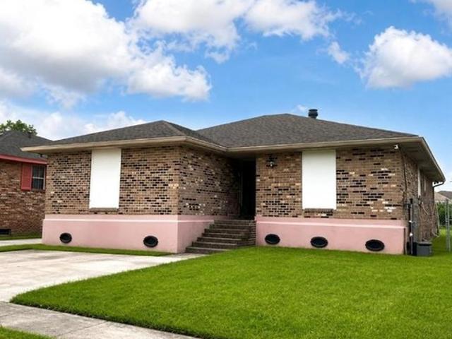 4618 Virgilian St, New Orleans, LA 70126