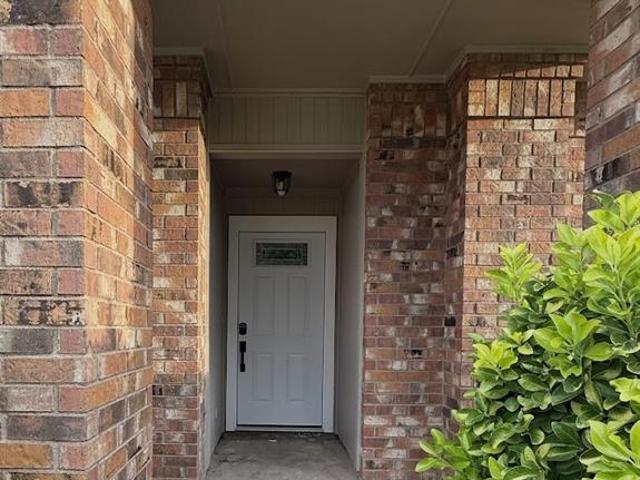 4618 Westlake Dr, Garland, TX 75043 | MLS #21231