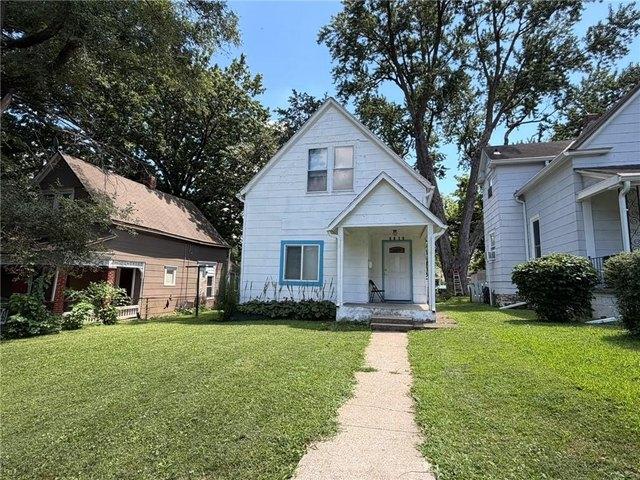 4619 E 8th St, Kansas City, MO 64124