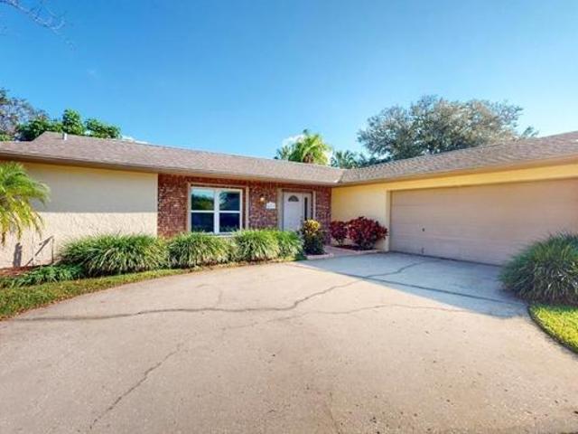 4619 Glenside Cir, Tampa, FL 33624