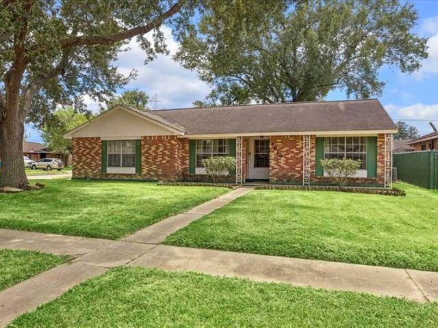 4619 Pinebrook Ln, Houston, TX 77053