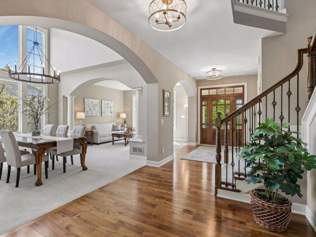 4610 Bluebell Trail N