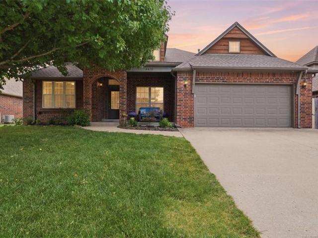 4610 E 143rd St S, Bixby, OK 74008