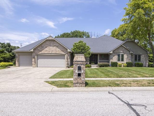 4610 Fox Moor Pl, Greenwood, IN 46143