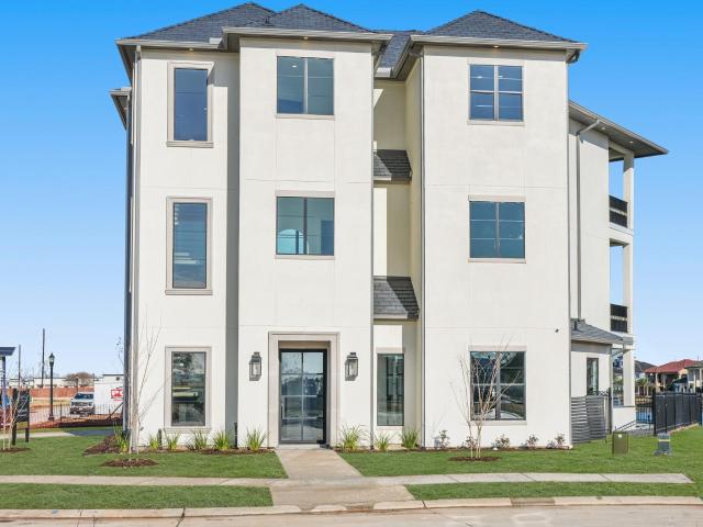 4610 Sunset Circle