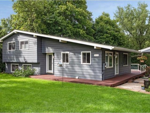 4610 S Lake Sarah Dr, Maple Plain, MN 55359