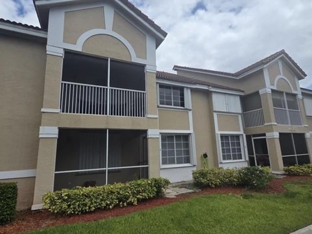 4610 W McNab Rd Apt D1, Pompano Beach, FL 33069