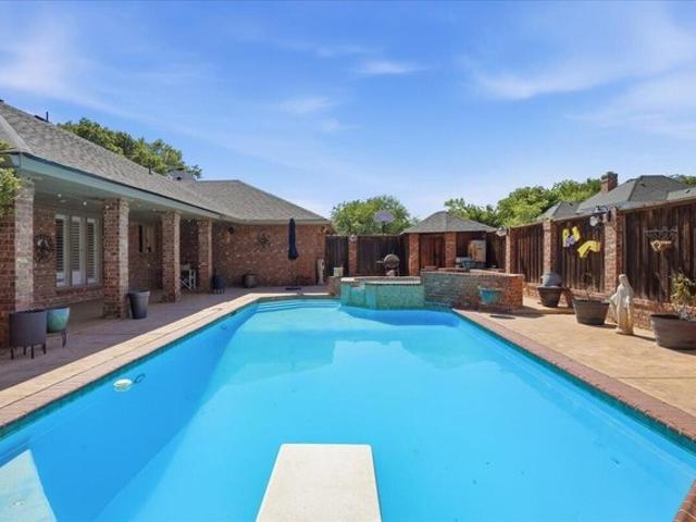4610 93rd St, Lubbock, TX 79424