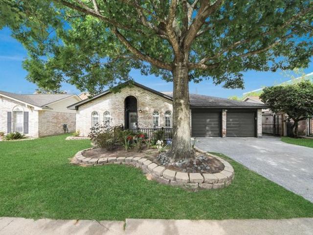 4611 Northrup Dr, Houston, TX 77092