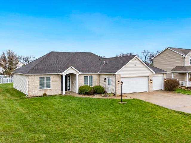 4611 Dupont Oaks Place
