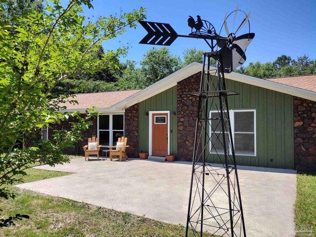 4611 Gunter Rd, Milton, FL 32570