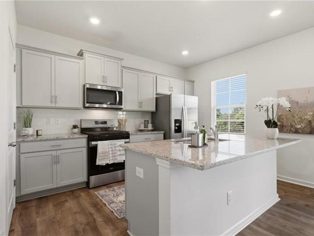 4611 Reedy Creek Farm Cir, Greensboro, NC 27405