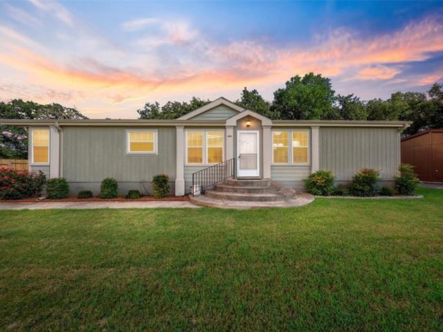 4611 Rocking K Dr, Bellmead, TX 76705