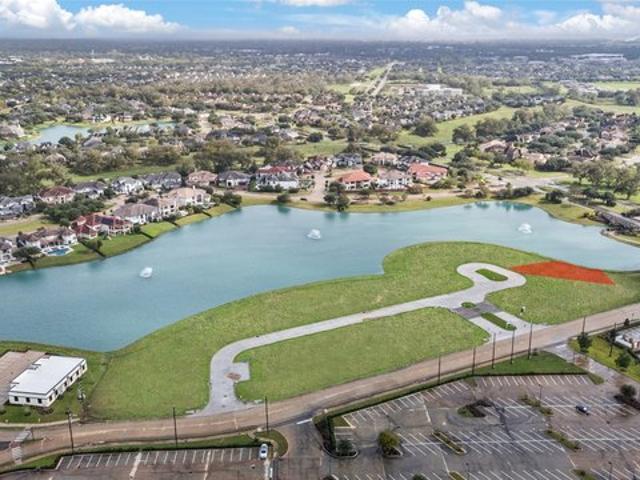 4611 Sunset Cir, Sugar Land, TX 77479