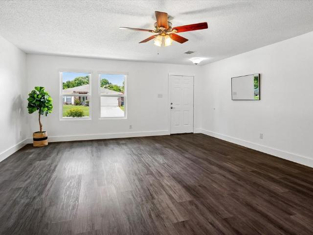 4611 Willow Way Drive