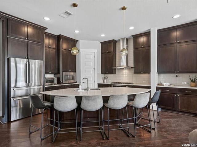 4612 Avery Way