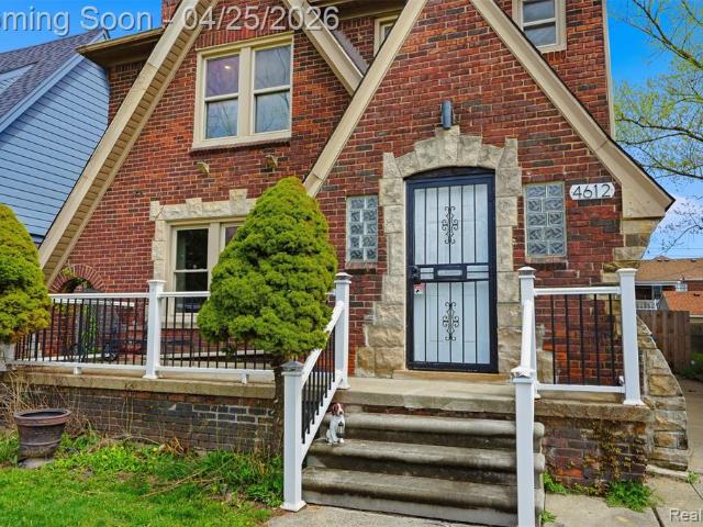 4612 Balfour Road