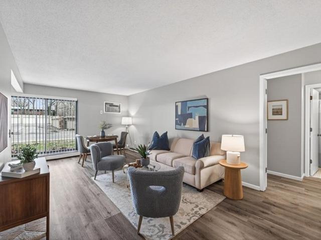 4612 Cedar Lake Rd S Apt 4, Saint Louis Park, MN 55416