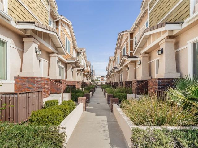 4612 Peck D