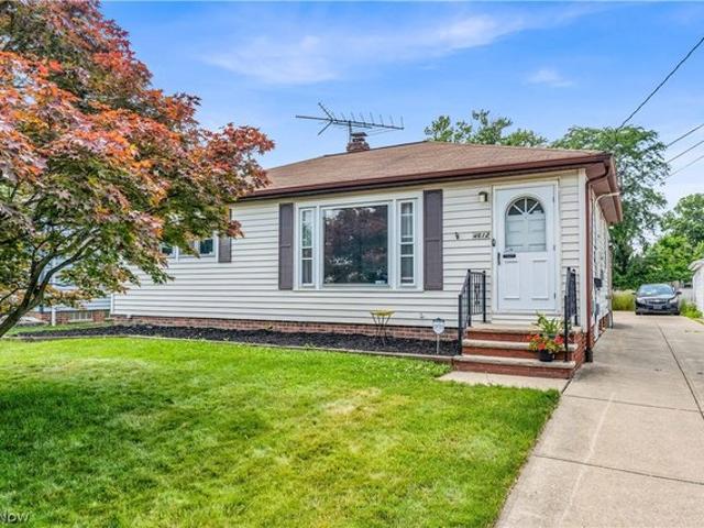 4612 W 156th St, Cleveland, OH 44135