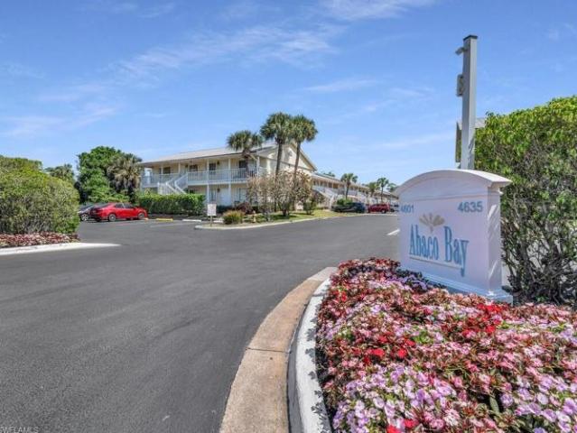 4613 Bayshore Dr #B2, Naples, FL 34112