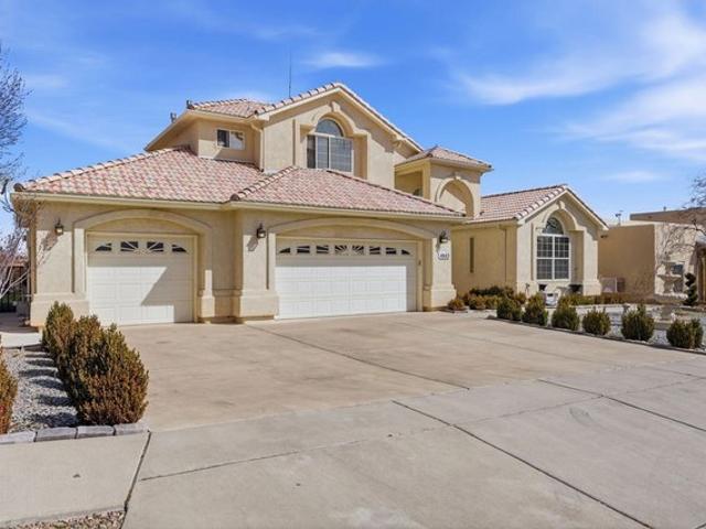 4613 Cactus Ave NW, Albuquerque, NM 87114