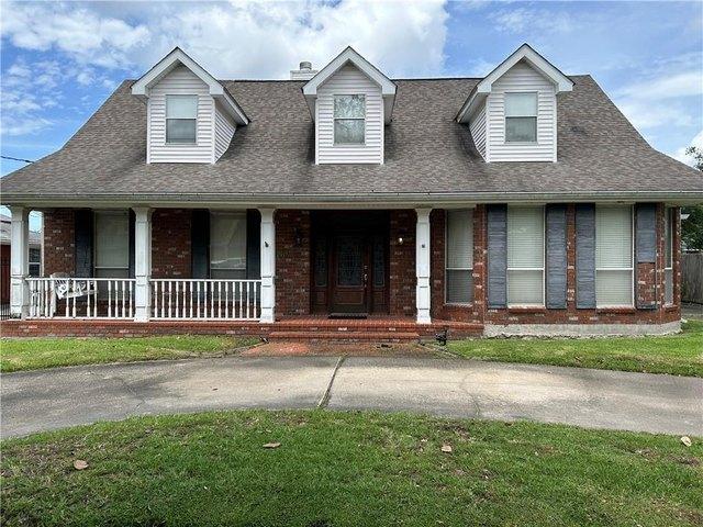4613 Chastant St, Metairie, LA 70006