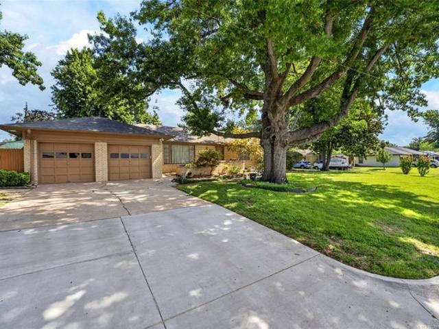 4613 E 27th St, Tulsa, OK 74114