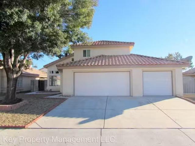 4613 Fireside Ln