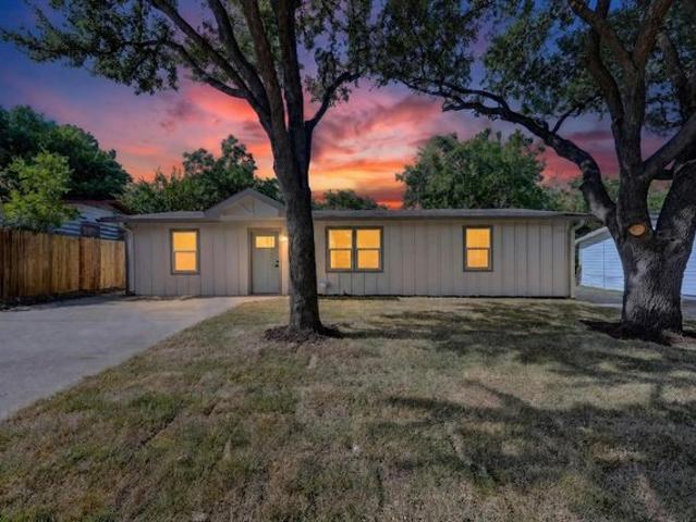 4613 Forbes St, Fort Worth, TX 76105