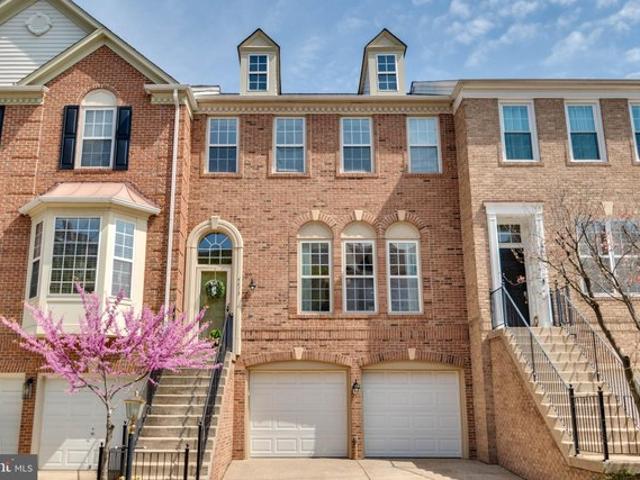 4613 Lambert Pl, Alexandria, VA 22311
