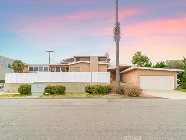 461 Chabela Dr, Manhattan Beach, CA 90266