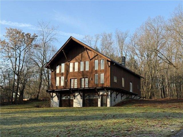 461 Grove St, Hermitage, PA 16148