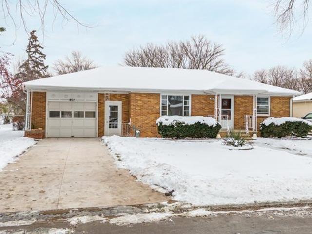 461 Oaklawn Ave, Green Bay, WI 54304